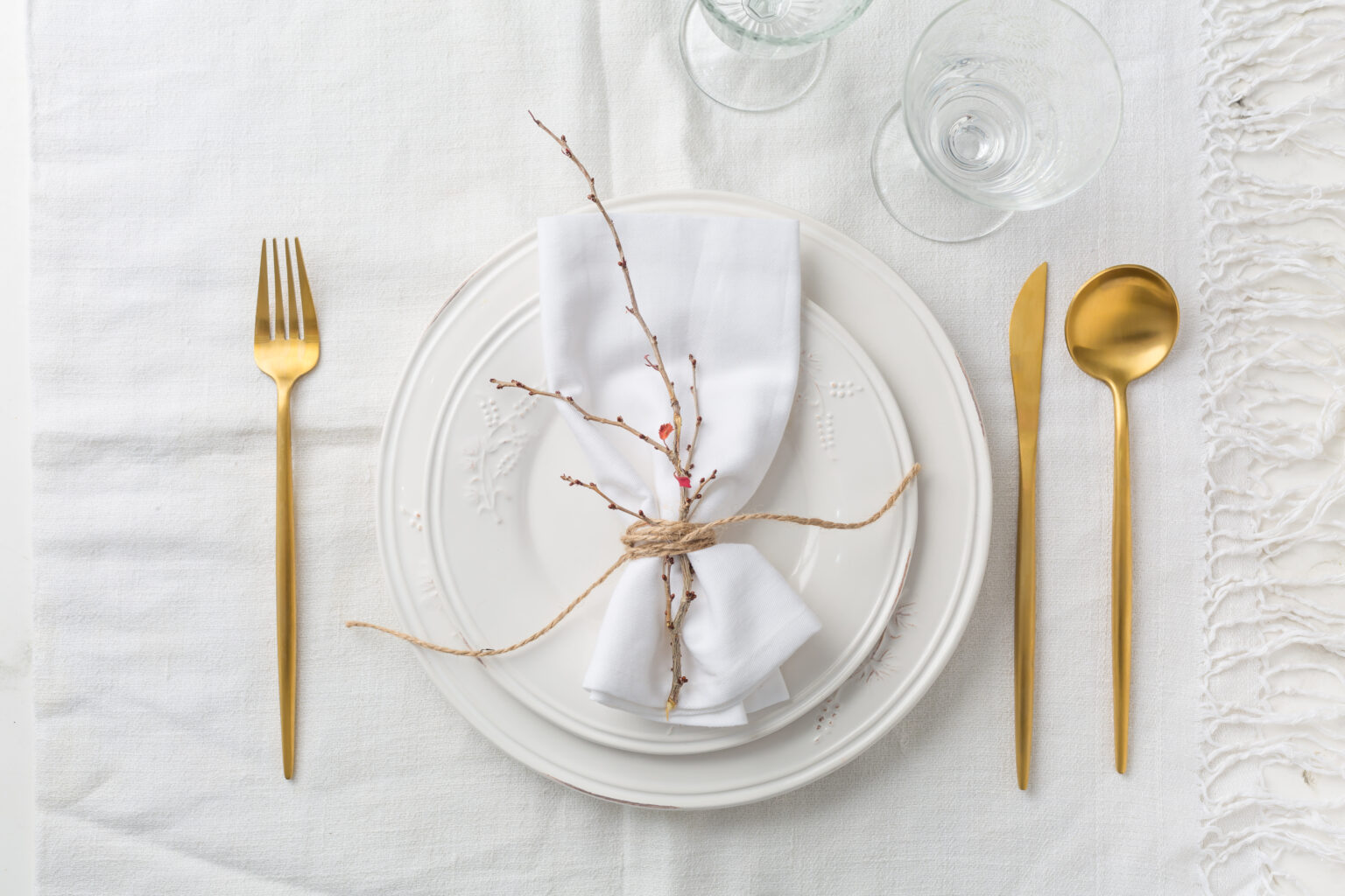 Best Setups for a New Year's Eve Dinner with Style | Daniel and Marusa